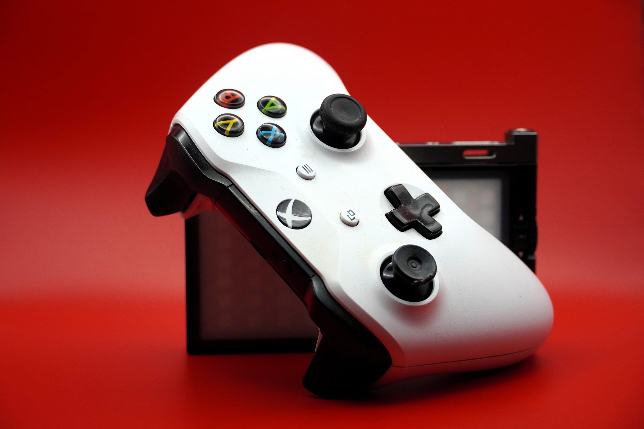 Xbox down reports spark frustration as gamers hit with server issues ...